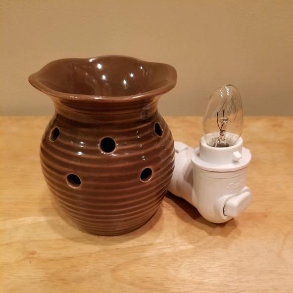 Scentsy | Accents | Scentsy Mini Plugin Warmer Groovy Brown | Poshmark